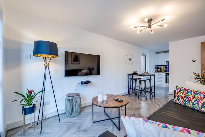 Stylish Belfast City Centre Apartment - Belfast
