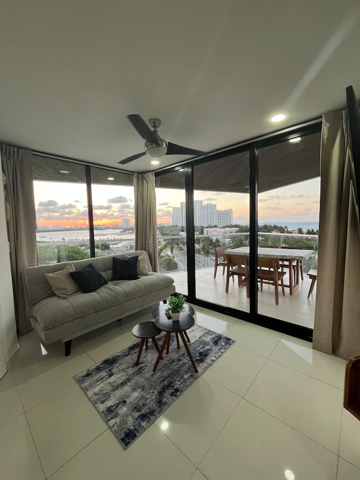 Apartment In Hotel Zone With Amazing Views - Cancún