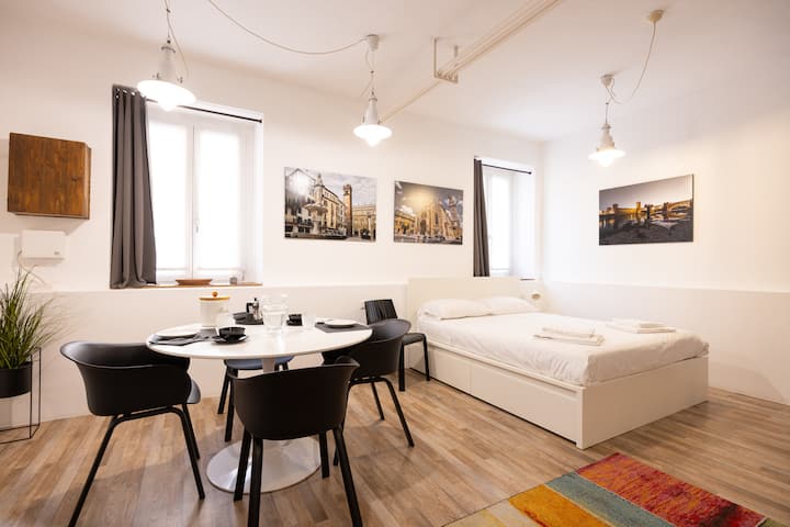 Studio Apartment Storic Center - Verona