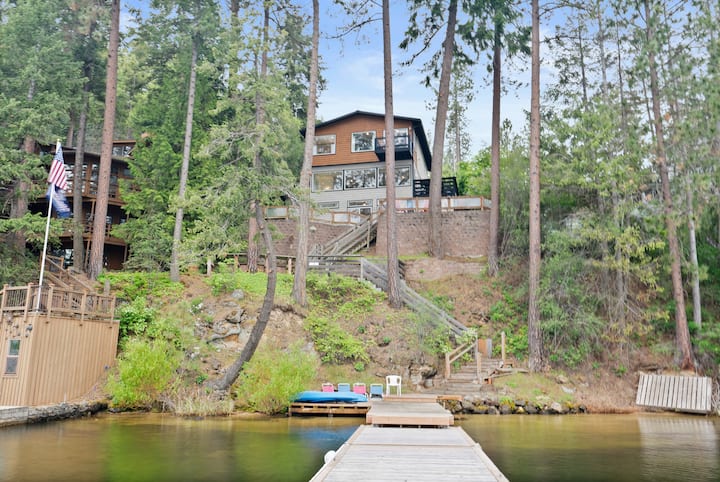 Beautiful Waterfront Home On Liberty Lake - Liberty Lake, WA
