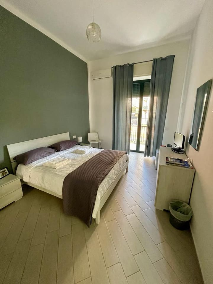 Mini Apartment Kitchen, Bathroom, Master Bedroom - Apartments for Rent ...