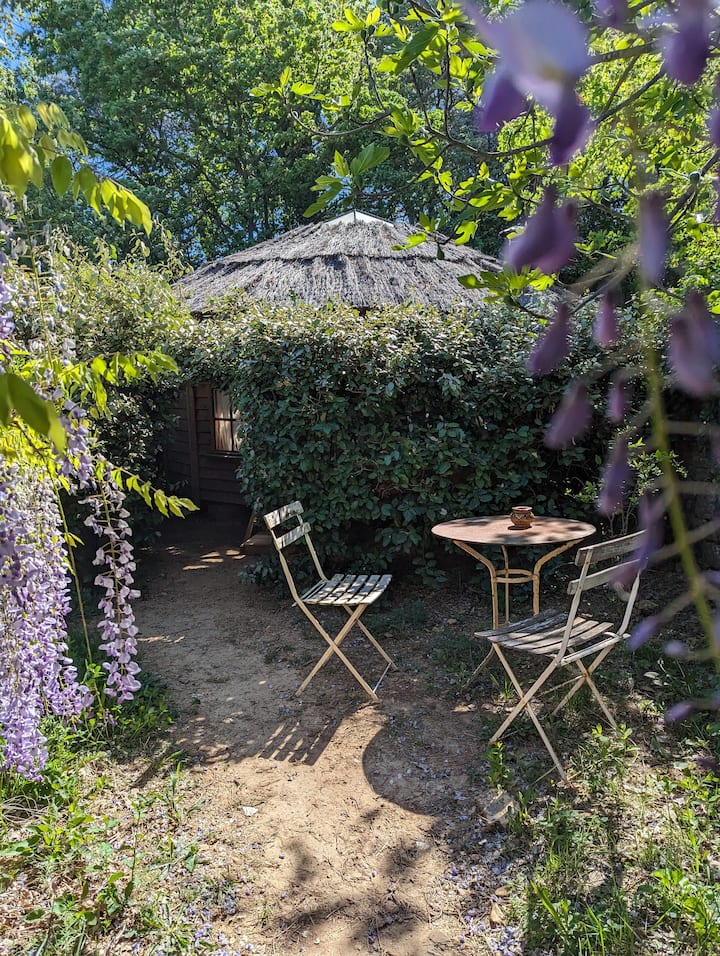 Cabane-yourte à La Mauvaise Herbe - Département Var