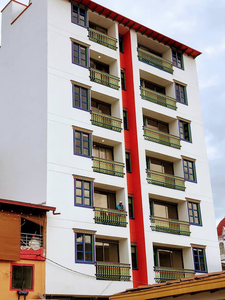 Apto Plaza Principal /Cerca Malecón/frente Autobús - Guatape