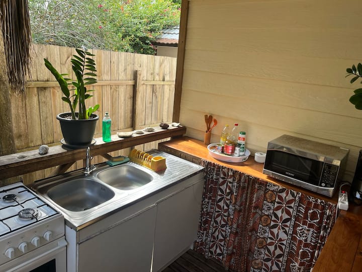 "Fare Iti" Bungalow
Avec Accès Plage (Option Clim) - Polynésie française