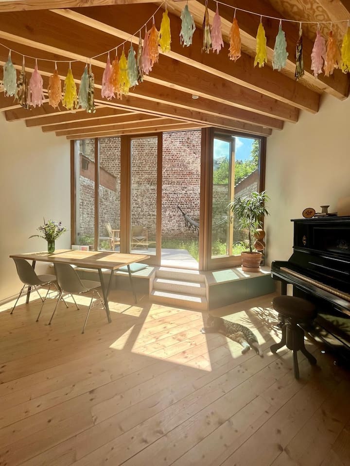 Spacious And Authentic House In Brussels - Brussels