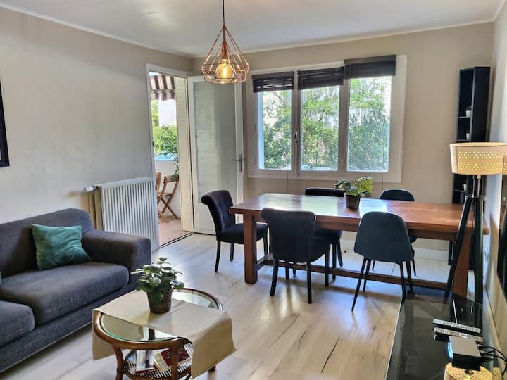 Superbe T3 - 60 M2 ★ Arceaux ★ Parking - Terrasse - Montpellier