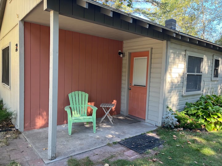 Cabin #2 - Honor, MI