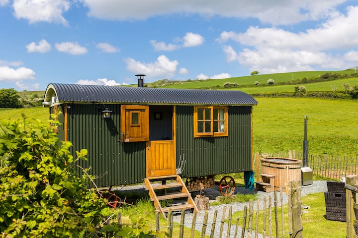 Frankshore Shepherds Hut - Tenby