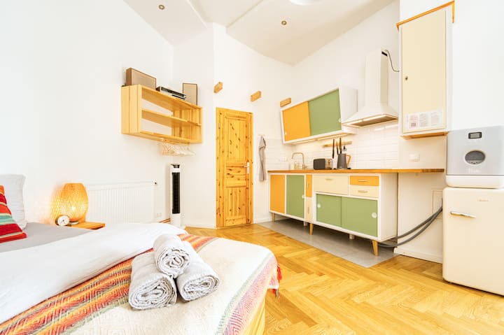 Cozy Designer Apartment In Friedrichshain - Berlín