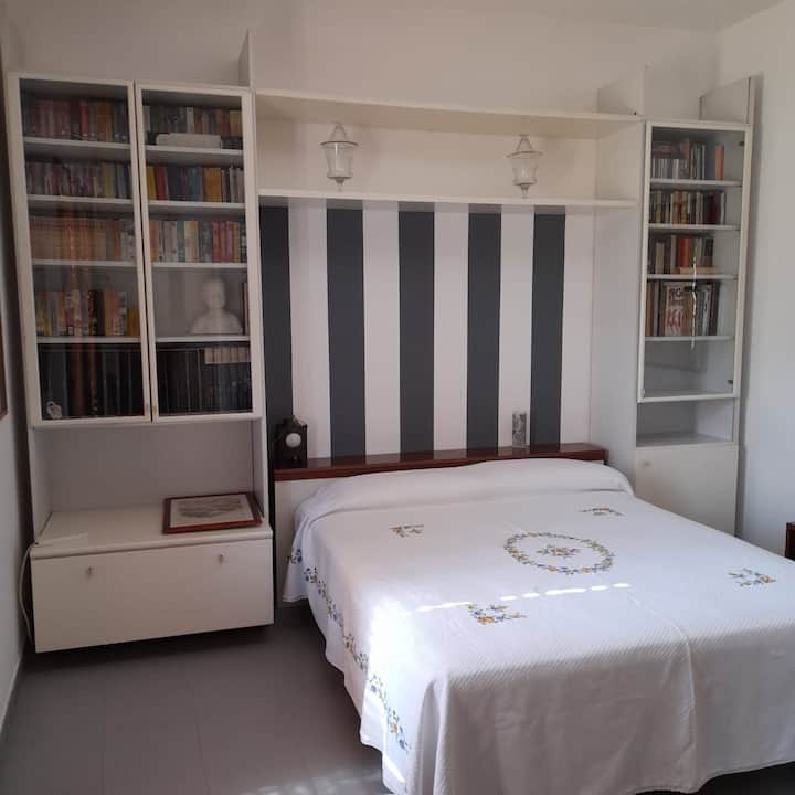 Ypsigrohouse - Appartamento Vicino Al Castello - Castelbuono