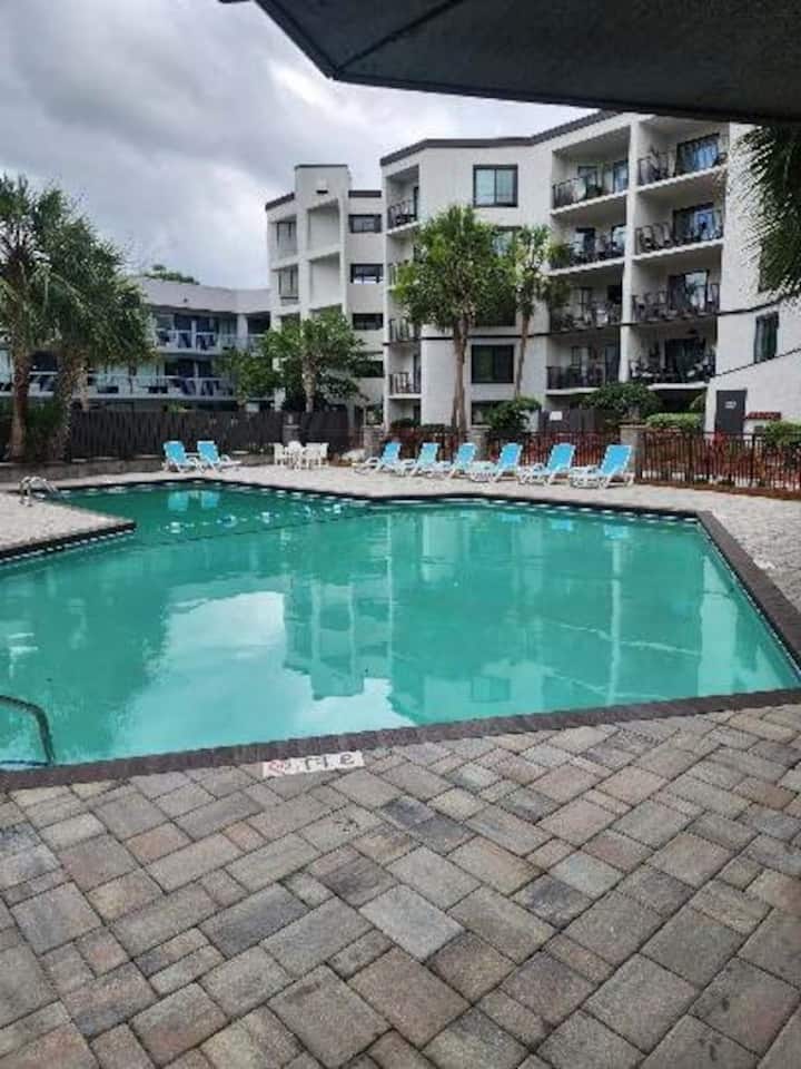 Lovely 2 Bed Condo With Plenty Of Space And Pools - Hilton Head Island, SC