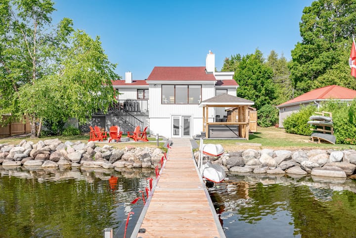 Cozy Lakeside Cottage On Surgeon Lake - Kawartha Lakes