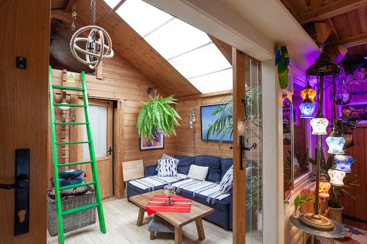 Lilchester - Slice Of Heaven Hidden Away. - Colchester