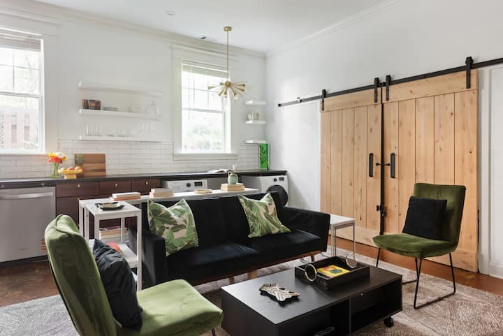 Treasure Island - Fresh And Cozy, 1br Designer Gem - Atlanta, GA
