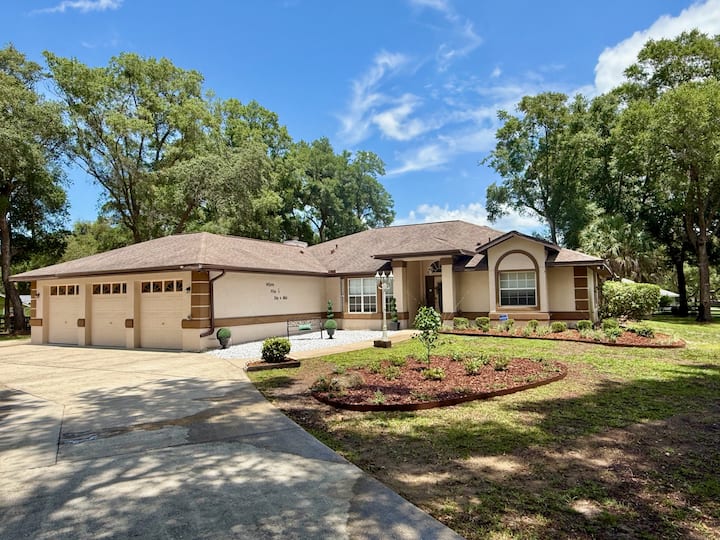 Family Home In Quiet Neighborhood - Ocala, FL