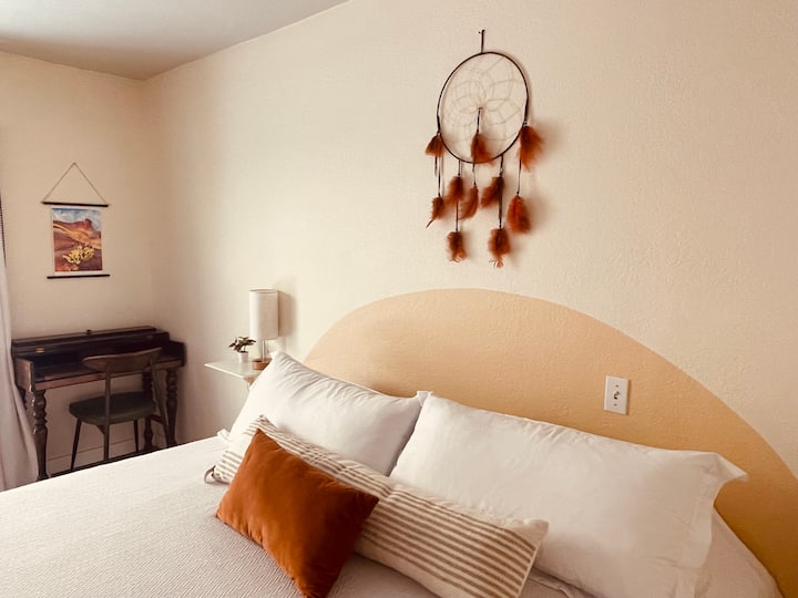 Central ~Casa Marigold~ Pool, Private Patio+grill - Arizona