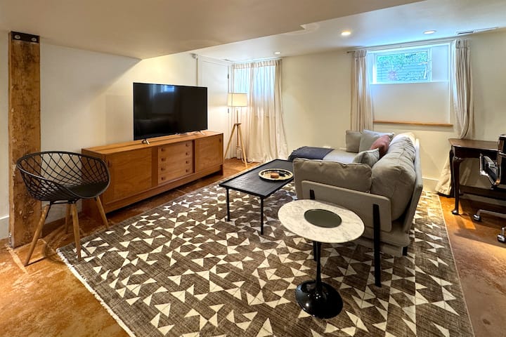 Charming King Suite In Wallingford - Seattle, WA