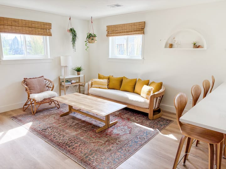 Cheerful Suite Near Red Rocks - Lakewood, CO