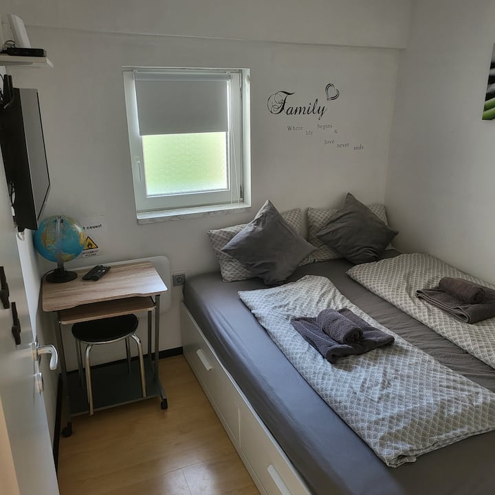 R.i.š.*rest In ŠIška*2 Bedrooms*free P*balcony - Ljubljana