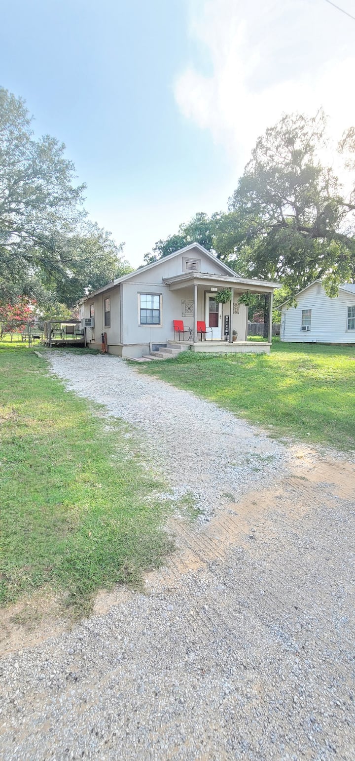 Home Sweet Home - Brownwood, TX