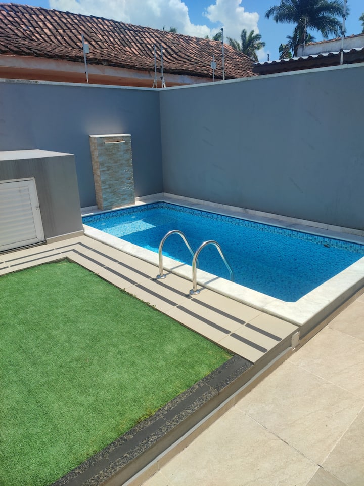 Sobrado Com Piscina, 3 Suítes, Centro De Peruíbe - Peruíbe