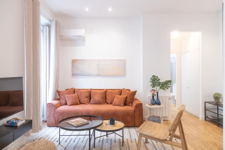 Cozy 1 Bedroom Flat In The Heart Of Chueca - Madrid