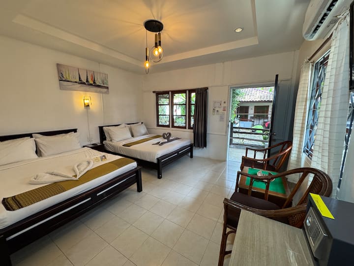 Bungalow With Two Large Beds, Patio, Shower And Tv - Krabi