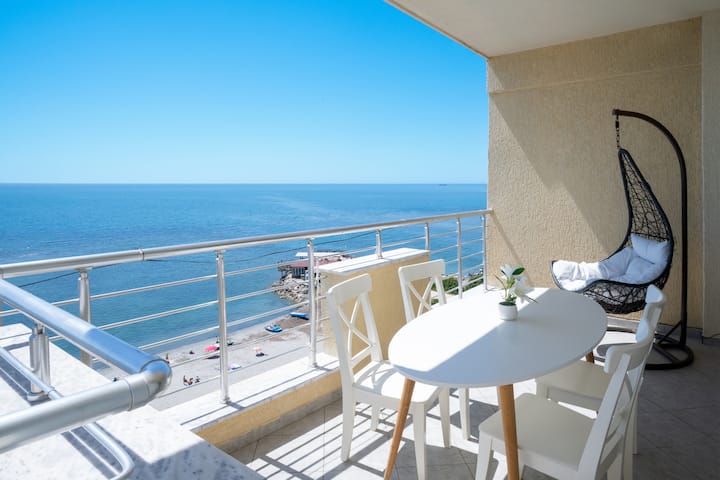 Lovely 2-bedroom With Seaview, Best Location - Albania