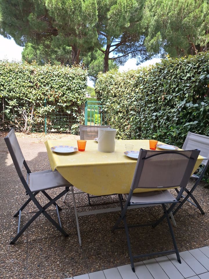 Joli Studio Cabine 5 Mn De La Plage Avec Jardin - Le Grau-du-Roi