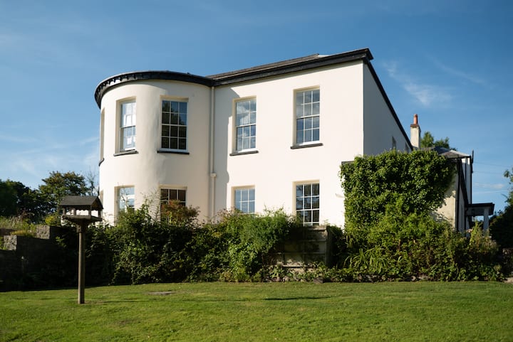 The Elms At Holyland House Pembroke - Freshwater East