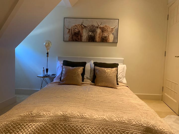 Budget Double Room In A Villa - Sevenoaks