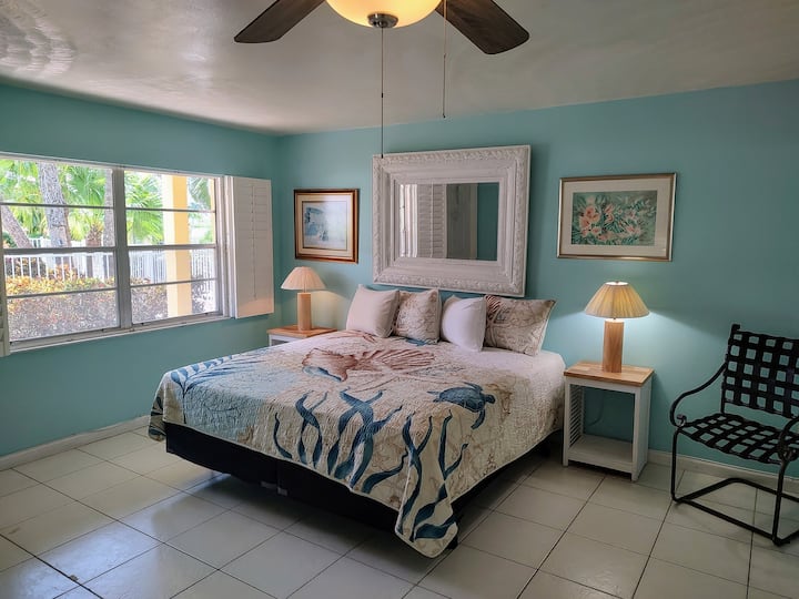 Unit 117 - Comfy Island Treasure - Treasure Island, FL