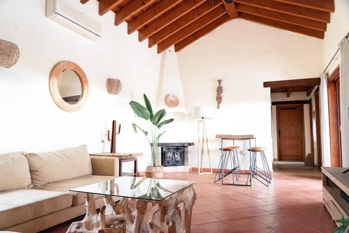 Private Bedroom (Violeta) In A Shared Villa - Fuerteventura
