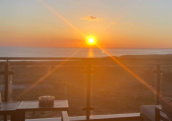 Seafront Apartment With Spectacular Views - Kenfig Pool