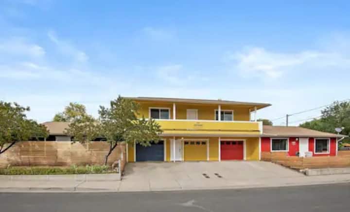 Lovable Loft W/ac, Garage, Balcony, W/d, Fast Wifi - フラッグスタッフ, AZ