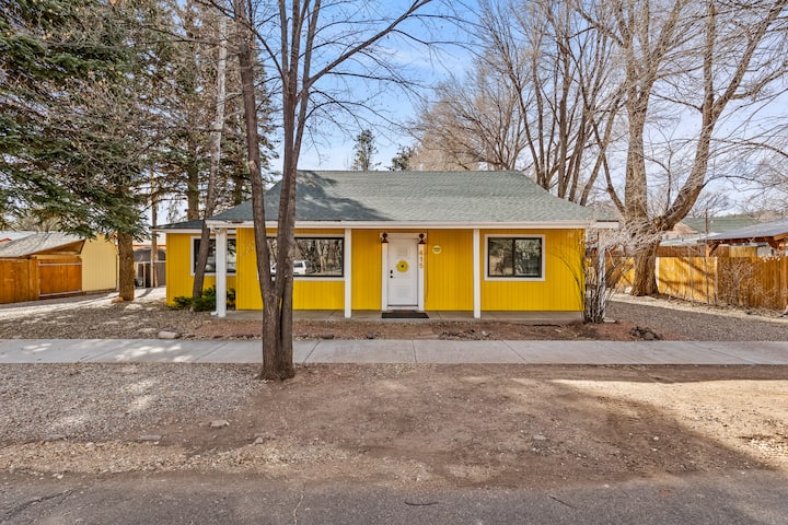 Downtown Sunshine Bungalow W/ac, Fenced Yard, W/d - Flagstaff, AZ