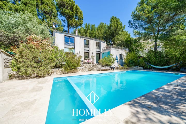 Promotion éTé
Villa Proche Cassis
10 Personnes - Gémenos