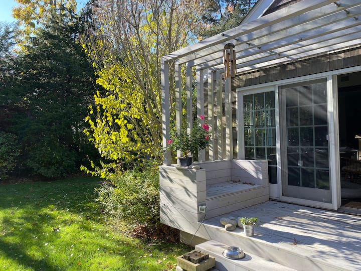Beach House With Pool  & Beach Access - Springs, NY