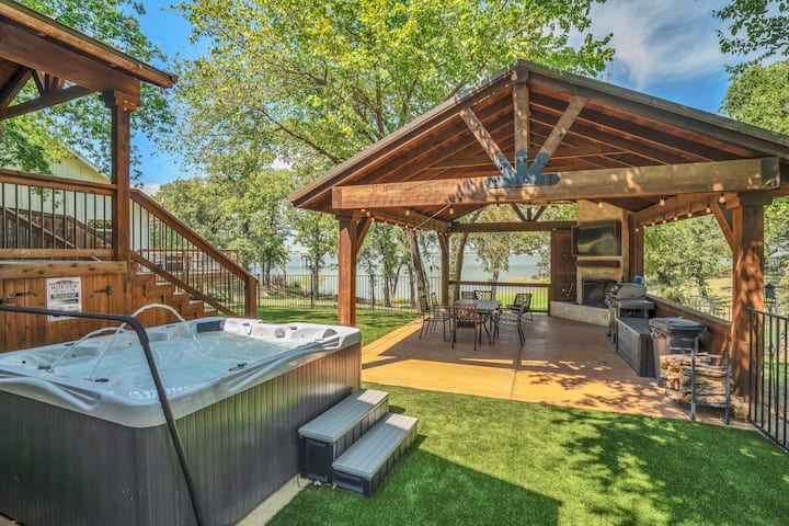 Steps To Lake, Large Hot Tub, #Familytime2remember - Little Elm, TX