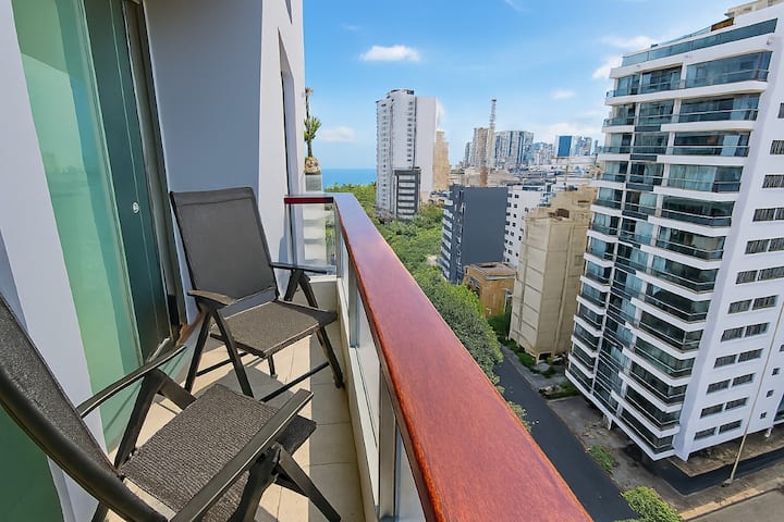 Miraflores Gem Near Ocean & Av. José Pardo - Peru