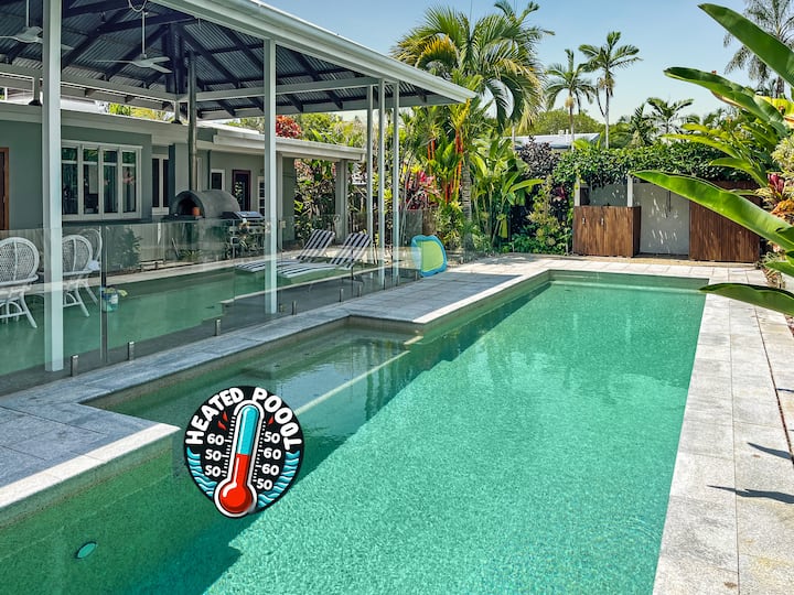 "Manyana" With Heated* Private 13.5m Lap Pool - Clifton Beach