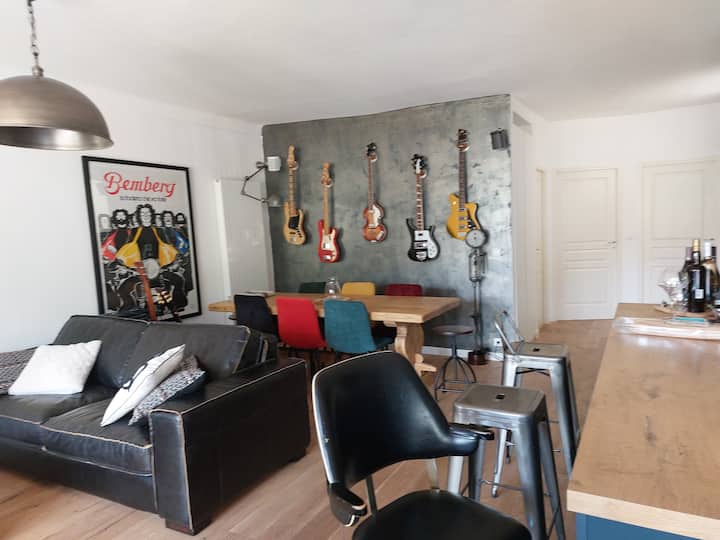 Superbe Appartement Avec Grande Terrasse - Vence