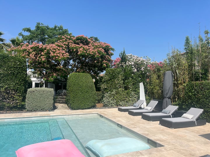 Villa Plain Pied De 260 M2 Avec  Piscine Et Jardin - Palavas-les-Flots