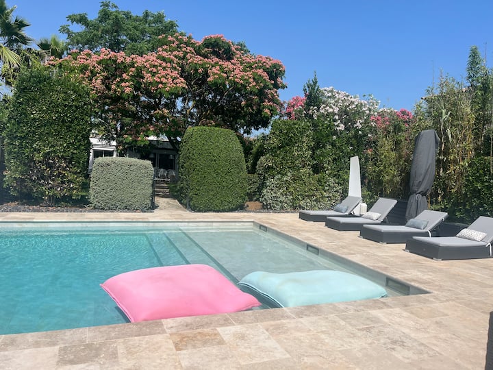 Villa Plain Pied De 260 M2 Avec  Piscine Et Jardin - Montpellier
