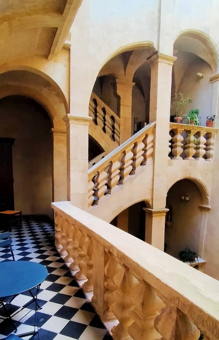 Maison Historique - Bagnols-sur-Cèze