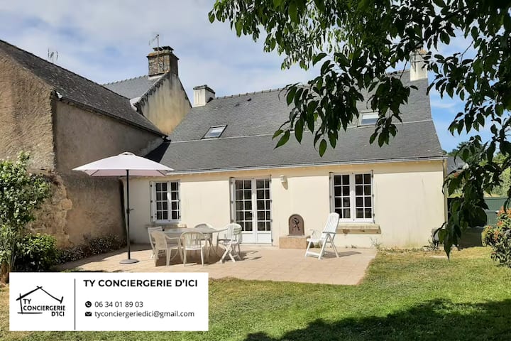 Jolie Maison De Village Indépendante Avec Jardin - Vannes