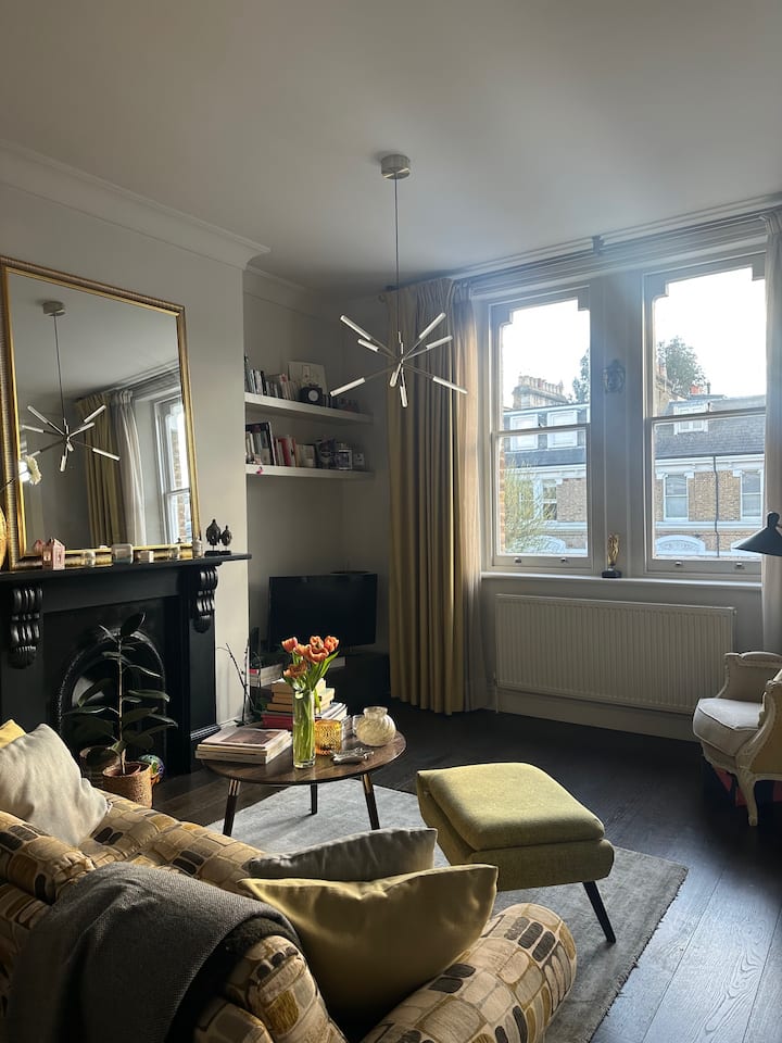 Beautiful Appartment Steps Away From Holland Park! - London