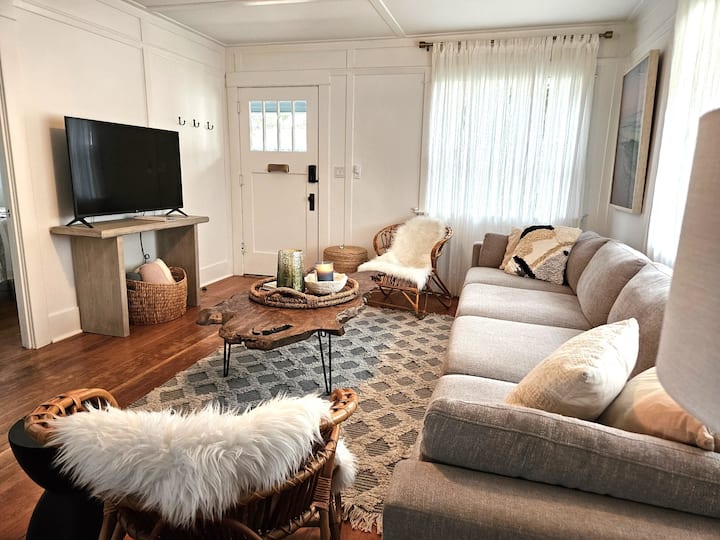 Charming 2 Bedroom Beach Cottage - 30 Day Minimum - Morro Bay, CA