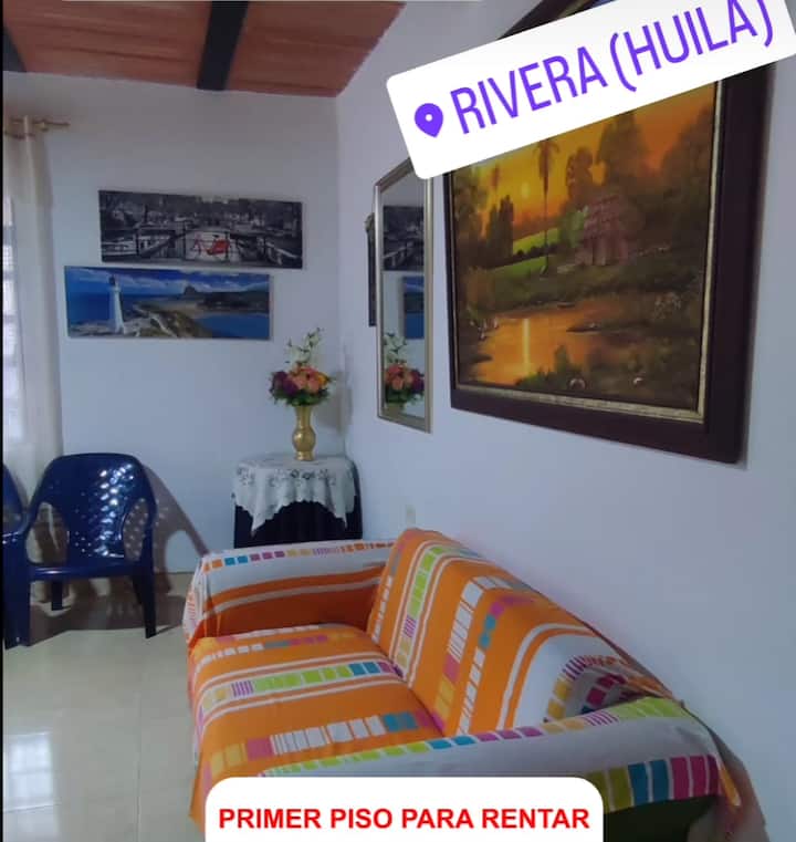 Casa Con Amplio Parqueadero, En Rivera Huila. - Rivera