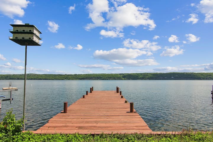 The 65th Step | Lakefront Cottage + Private Dock - Ithaca, NY